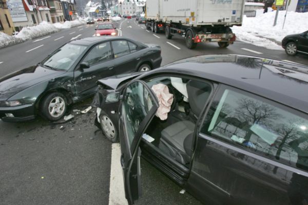 What to Do Immediately After a T-Bone Collision