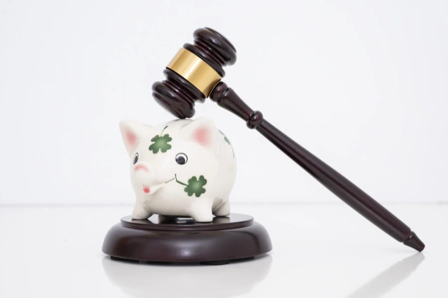 What Gives Money Legal Value? Understanding Legal Tender